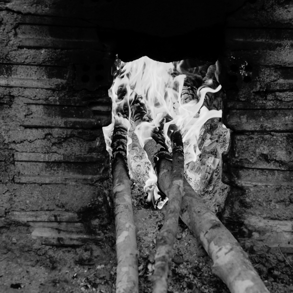 73cm Tall Wide Glazed Vase – Tom's Yard